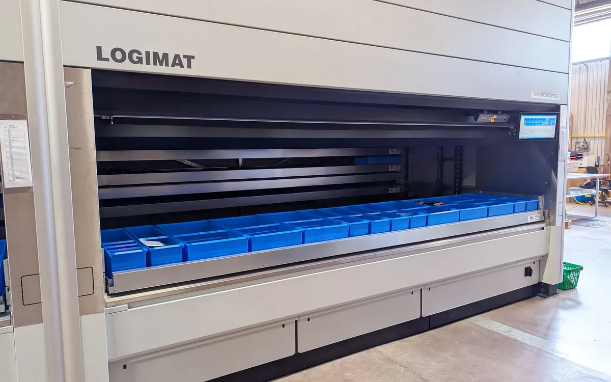 Vertical Lift Modules SSI Schäfer LogiMat SLL - 3 units 4025x815 ...